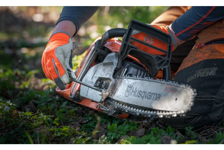 Husqvarna 455 Rancher Petrol Chainsaw 18 MowShop