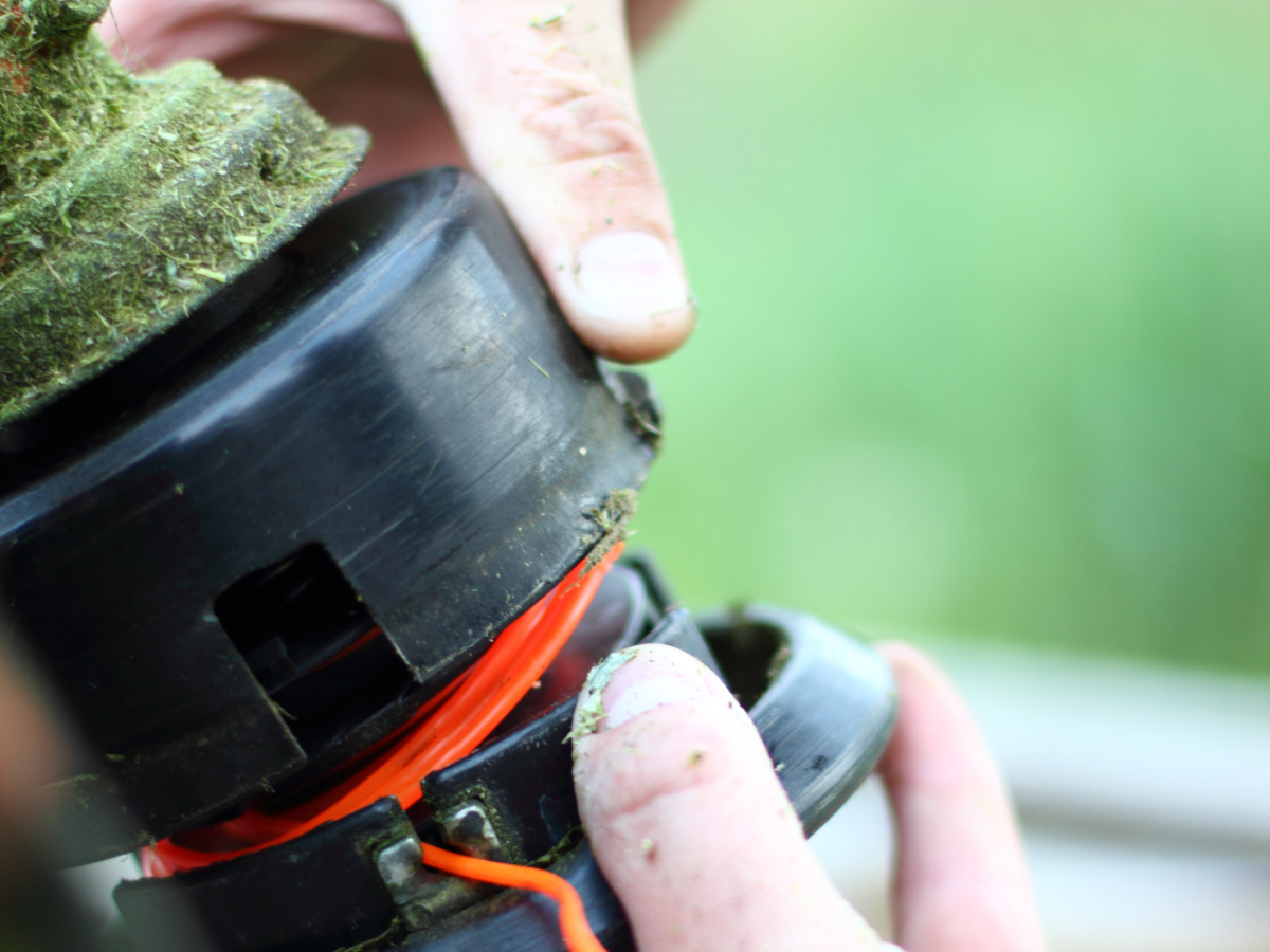 5 Common Strimmer Problems and How to Fix Them | MowShop
