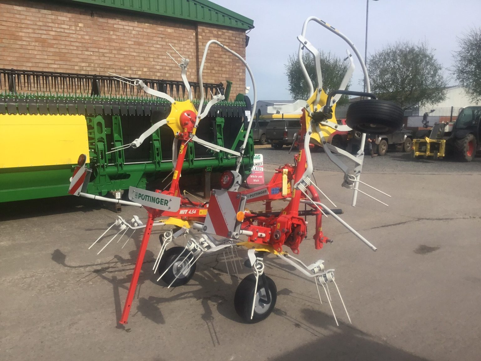 Pottinger HIT 4.54 Tedder | MowShop